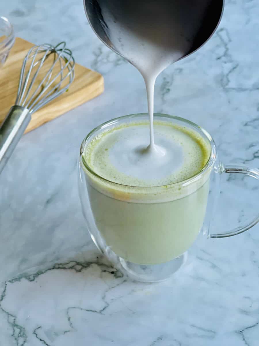Creamy Vanilla Matcha (Green Tea) Latte (Easy Recipe) — Love Incredible ...