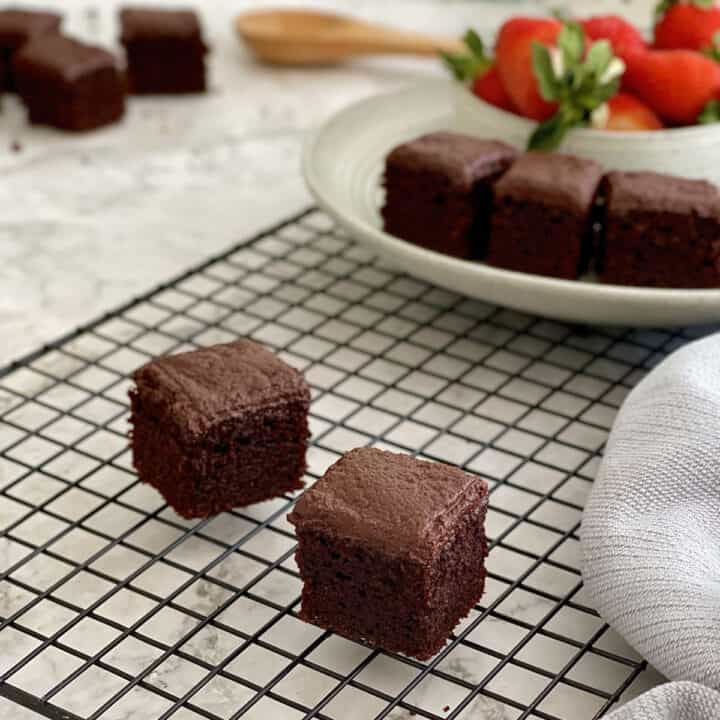 Chocolate Brownie Cakes — Love Incredible Recipes